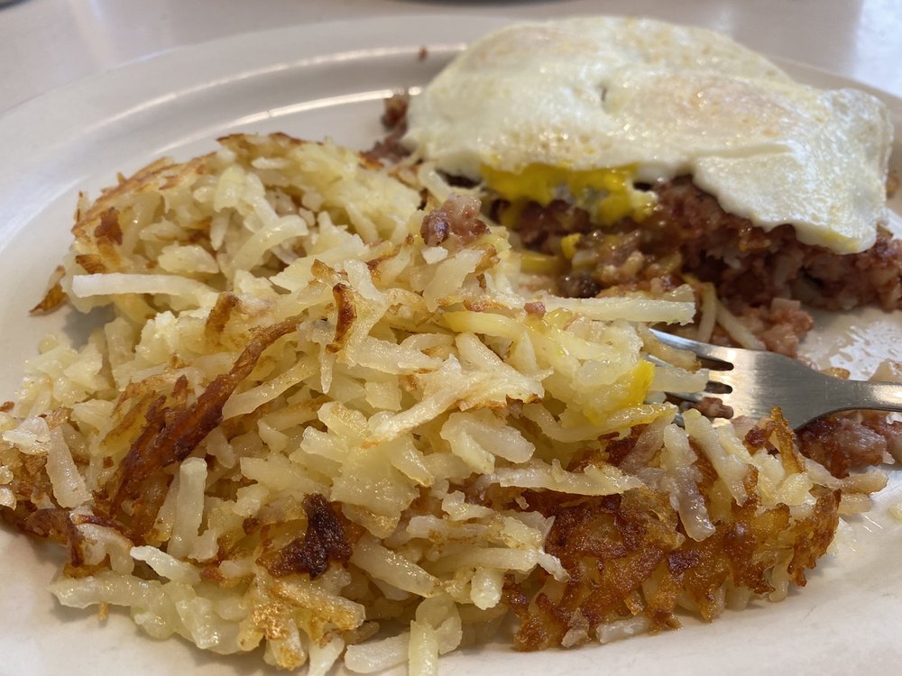 RED APPLE RESTAURANT - 26 Photos & 42 Reviews - 1152 E Wisconsin St ...