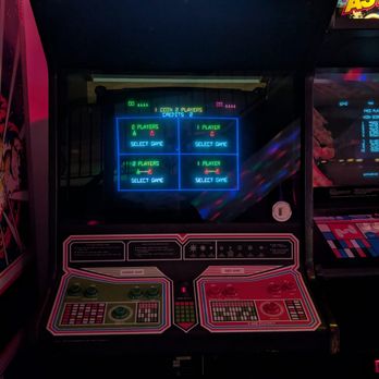 UNDERGROUND RETROCADE - Updated October 2025 - 90 Photos & 78 Reviews ...