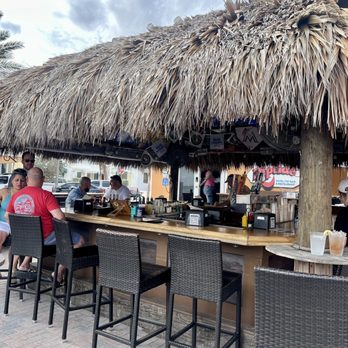 RIPTIDE OCEANFRONT HOTEL & TIKI BAR - Updated January 2026 - 189 Photos ...