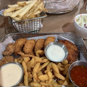 MASTER CRAB - Updated July 2025 - 32 Photos & 48 Reviews - 2414 Del ...