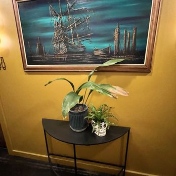 THE EMERALD LOUNGE - Updated January 2026 - 226 Photos & 58 Reviews ...