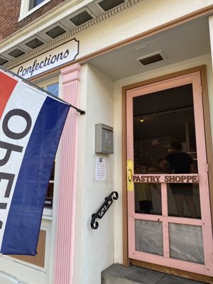 KEENE ON COOKIES - Updated October 2025 - 18 Photos & 22 Reviews - 10 ...