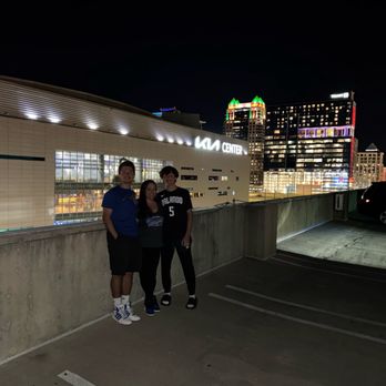 GEICO GARAGE - Updated January 2026 - 18 Photos & 28 Reviews - 400 W ...