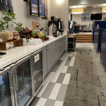 THE CLUB BWI - Updated June 2024 - 285 Photos & 184 Reviews - 7160 ...