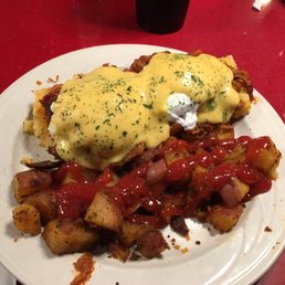 ROUNDABOUT DINER & LOUNGE - Updated December 2025 - 451 Photos & 697 ...