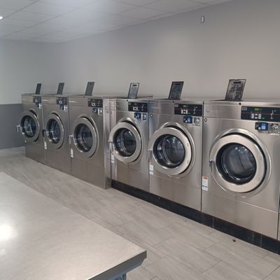 FRIENDLY LAUNDRY - Updated August 2025 - 15 Photos - 834 6th St NW ...