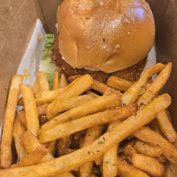 BLOOM CHICKEN - Updated October 2025 - 31 Photos - 442 Anderson Ave ...