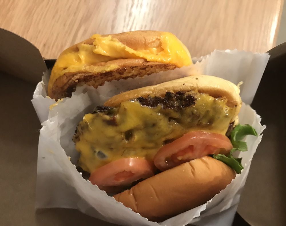 SHAKE SHACK - Updated October 2024 - 22 Photos & 10 Reviews - 131 ...