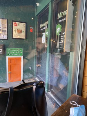 MOONEYS SPORTS BAR & RESTAURANT - Updated September 2024 - 137 Photos ...