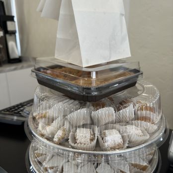 VAN BAKERY - Updated December 2025 - 113 Photos & 81 Reviews - 1000 E ...