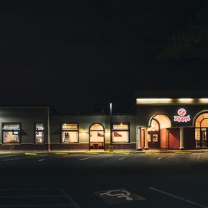 ZIPPY’S DILLINGHAM - Updated January 2026 - 674 Photos & 296 Reviews ...