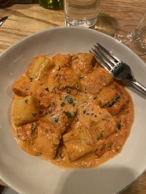 FROM THE BOOT - Updated October 2024 - 109 Photos & 247 Reviews - 110 E ...