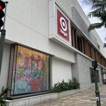 TARGET - Updated September 2025 - 139 Photos & 49 Reviews - 2345 Kuhio ...
