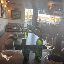 BEACHLIFE GROTTO - Updated July 2025 - 142 Photos & 108 Reviews - 1711 ...