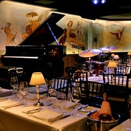 CAFE CARLYLE - Updated August 2025 - 54 Photos & 115 Reviews - 35 E ...