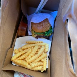 SHAKE SHACK DOWNTOWN BROOKLYN - Updated April 2026 - 733 Photos & 943 ...