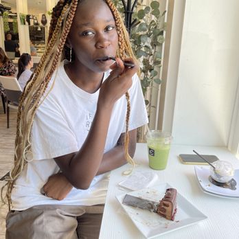 ECLAIRONS - 339 Photos & 119 Reviews - 1737 Wilson Blvd, Arlington ...