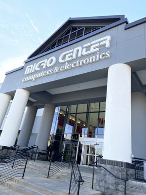 MICRO CENTER - Updated September 2025 - 62 Photos & 312 Reviews - 1776 ...