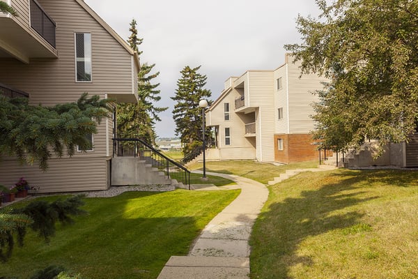 CEDAR RIDGE APARTMENTS - Updated September 2025 - 135 Lynnview Rd SE ...