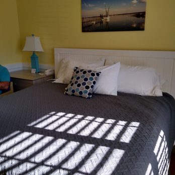 TOPSAIL SHORES INN - Updated July 2025 - 36 Photos & 29 Reviews - 1325 ...