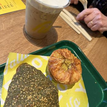 YELLOW THE CAFE - Updated June 2024 - 515 Photos & 231 Reviews - 1524 ...