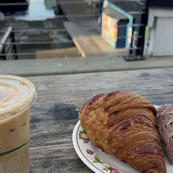 SAINT BREAD - 494 Photos & 175 Reviews - 1421 NE Boat St, Seattle ...