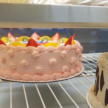 CHARLIE’S BAKERY - 381 Photos & 344 Reviews - 2729 C St, Anchorage ...