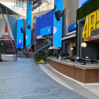 DISTRITO T-MOBILE - Updated July 2025 - 304 Photos & 49 Reviews ...