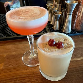 FOUR HUMOURS - Updated June 2025 - 144 Photos & 67 Reviews - 1712 N ...