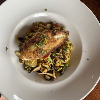 PORTS CAFE - Updated July 2024 - 380 Photos & 403 Reviews - 4432 W Lake ...