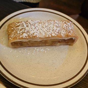 THE DAKOTA INN RATHSKELLER - Updated November 2025 - 249 Photos & 179 ...