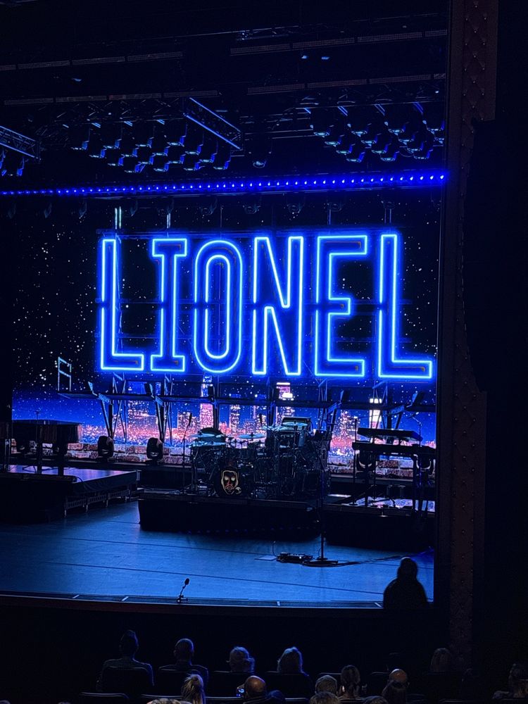 ENCORE THEATER - Updated October 2025 - 270 Photos & 76 Reviews - 3131 ...