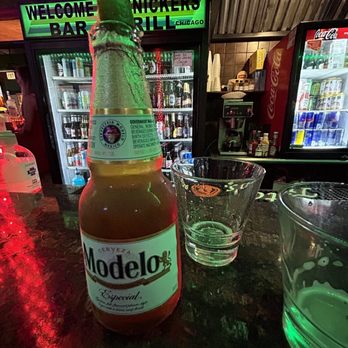 SNICKERS BAR & GRILL - Updated November 2024 - 128 Photos & 263 Reviews ...