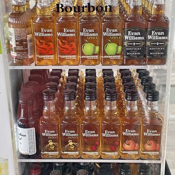 LIQUORLAND WAREHOUSE - Updated October 2025 - 76 Photos - 100 Zoya Ln ...