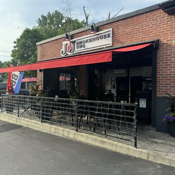 J & J SMOKEHOUSE BBQ - Updated December 2025 - 65 Photos & 117 Reviews ...