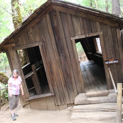 HOUSE OF MYSTERY AT THE OREGON VORTEX - 110 Photos & 70 Reviews - 4303 ...