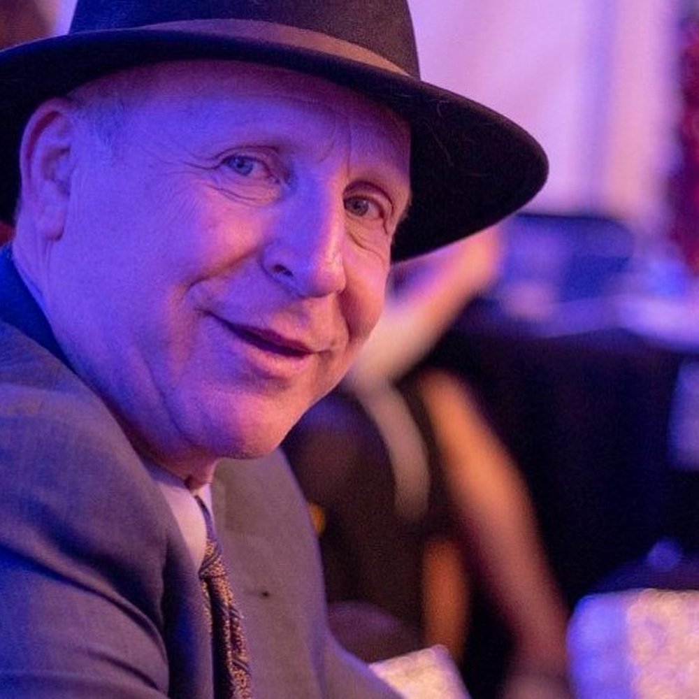 Lowell Steiger's Instagram, Twitter & Facebook on IDCrawl