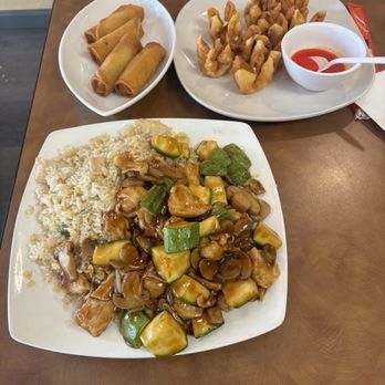 PEACE CUISINE - Updated June 2024 - 446 Photos & 625 Reviews - 829 ...