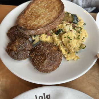 LOLA - Updated January 2025 - 5096 Photos & 4456 Reviews - 2000 B 4th ...