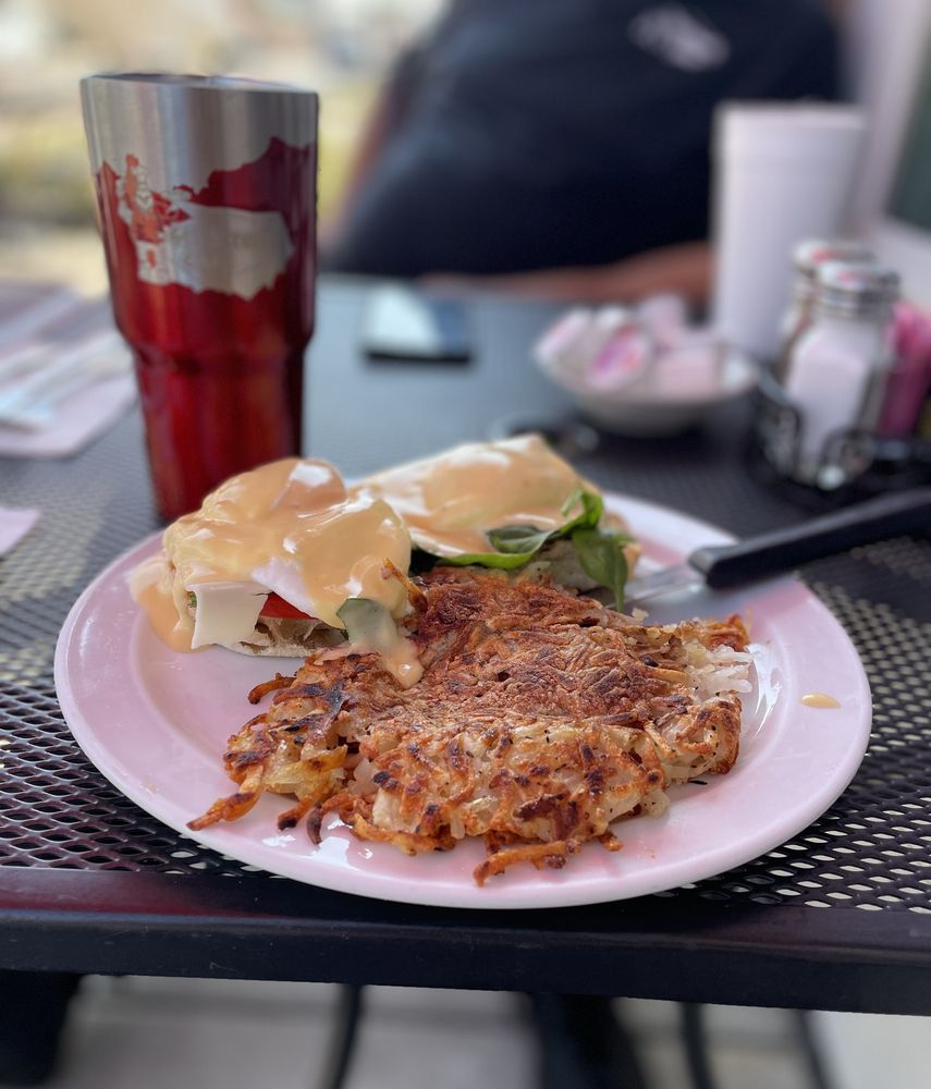 4TH STREET CAFE - 51 Photos & 15 Reviews - 26 W 4th St, Bridgeport ...