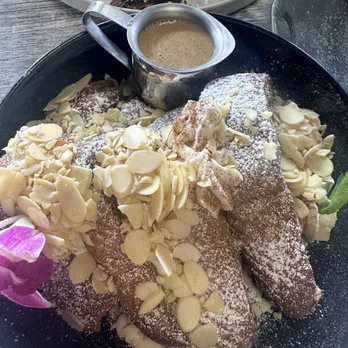 A HUEVO CAFE - Updated May 2025 - 269 Photos & 189 Reviews - 1645 ...