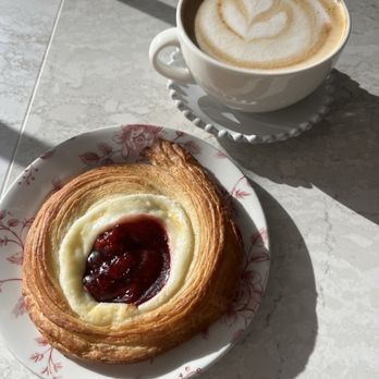 THE GILDED ACORN - Updated September 2025 - 172 Photos & 65 Reviews ...