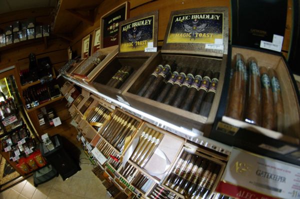 HOT SPOT CIGARS & COFFEE - Updated October 2025 - 67 Photos & 54 ...