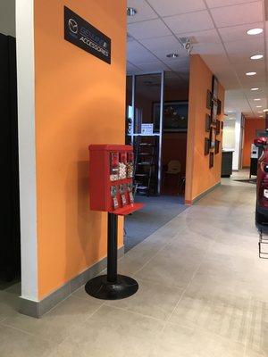 TOM ROUSH MAZDA - Updated October 2025 - 26 Photos & 61 Reviews - 525 ...