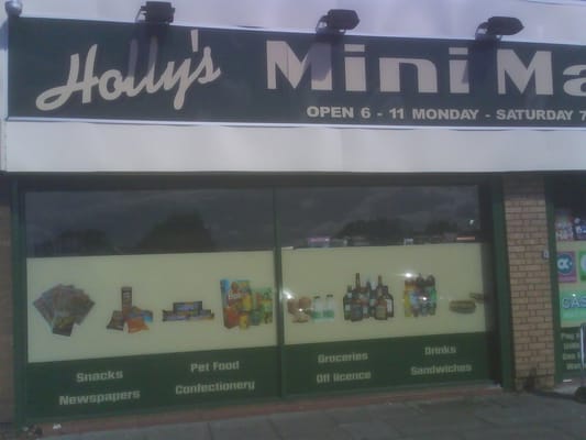 HOLLY’S MINI MART - Updated May 2025 - 1 Redgate, Formby, Merseyside ...