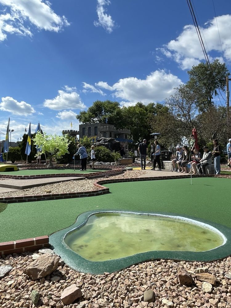 LILLI PUTT MINIATURE GOLF-BUMPER BOTS & GO KRT TRK - Updated October ...