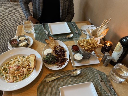 POM RESTAURANT - Updated December 2025 - 562 Photos & 378 Reviews ...