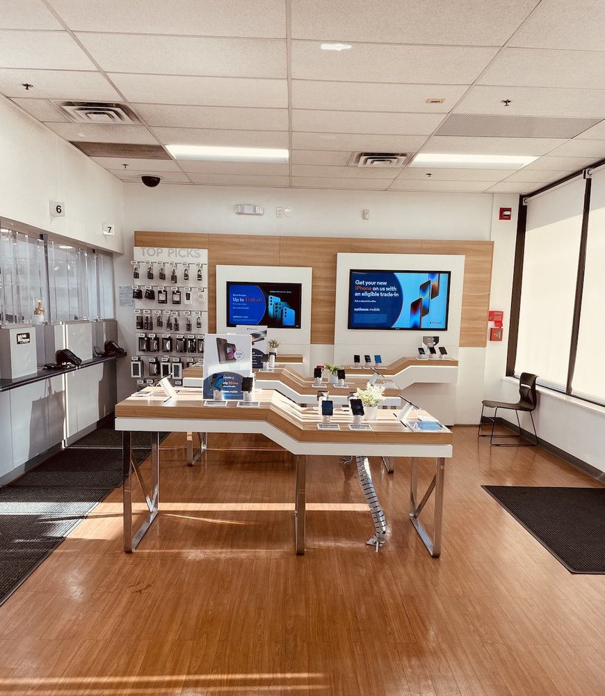 OPTIMUM - Updated October 2025 - 10 Photos & 48 Reviews - 3710 Main St ...