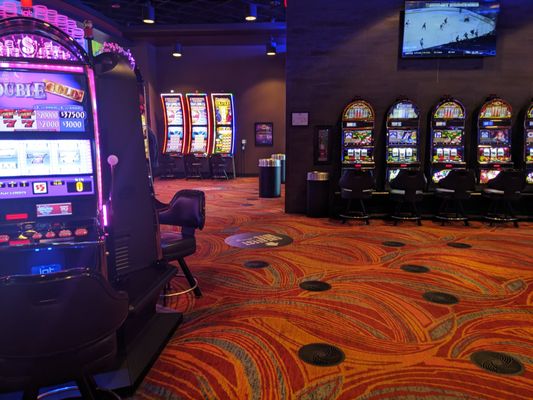 CHEROKEE CASINO & HOTEL ROLAND - Updated December 2025 - 65 Photos & 59 ...