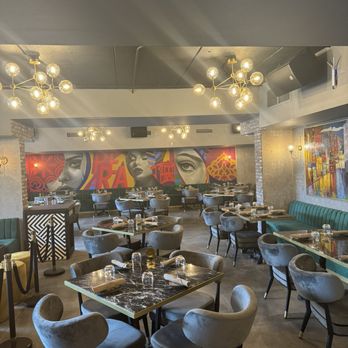 PERA BISTRO - Updated July 2024 - 56 Photos & 15 Reviews - 1193 Collier ...